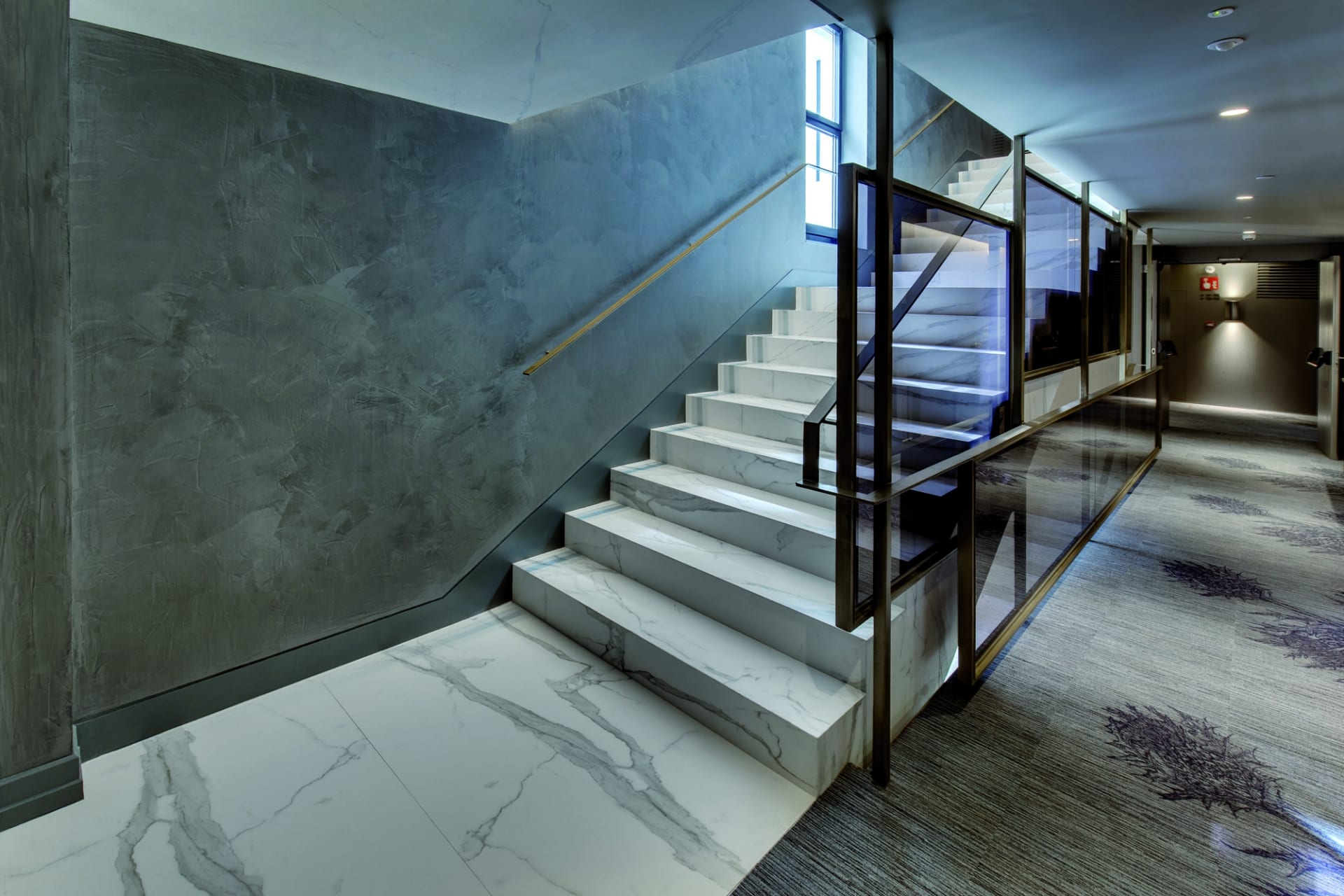 Neolith Estatuario vloer - Hutting Natuursteen Leeuwarden