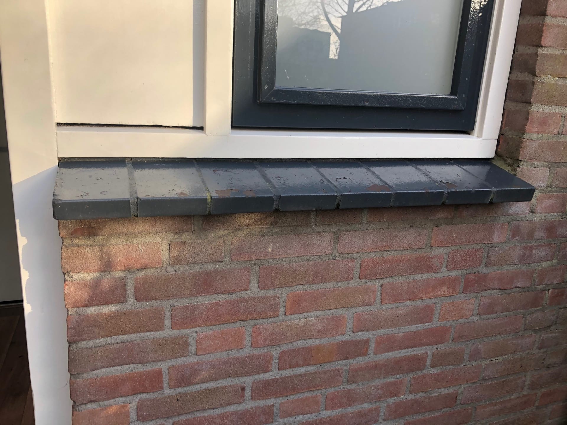 LEEUWARDEN – Raamdorpels Belgisch Hardsteen - Hutting Natuursteen